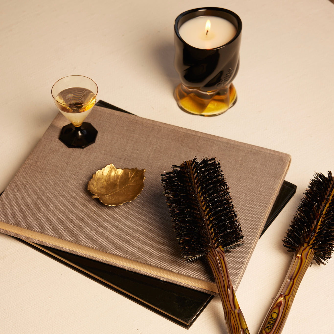 Italian Resin Large Round Brush - Oribe Hair Care