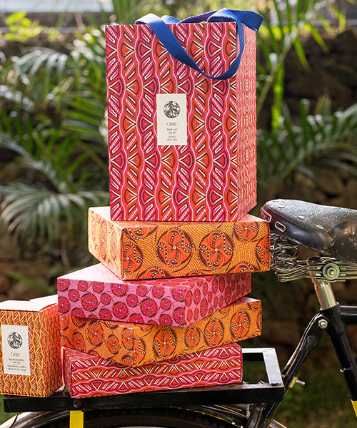 Italian Resin Flat Brush - Oribe Hair Care